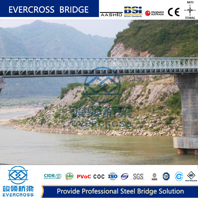 Customized Steel Pedestrian Bridge Galvanized Footbridge For Parks Walkways